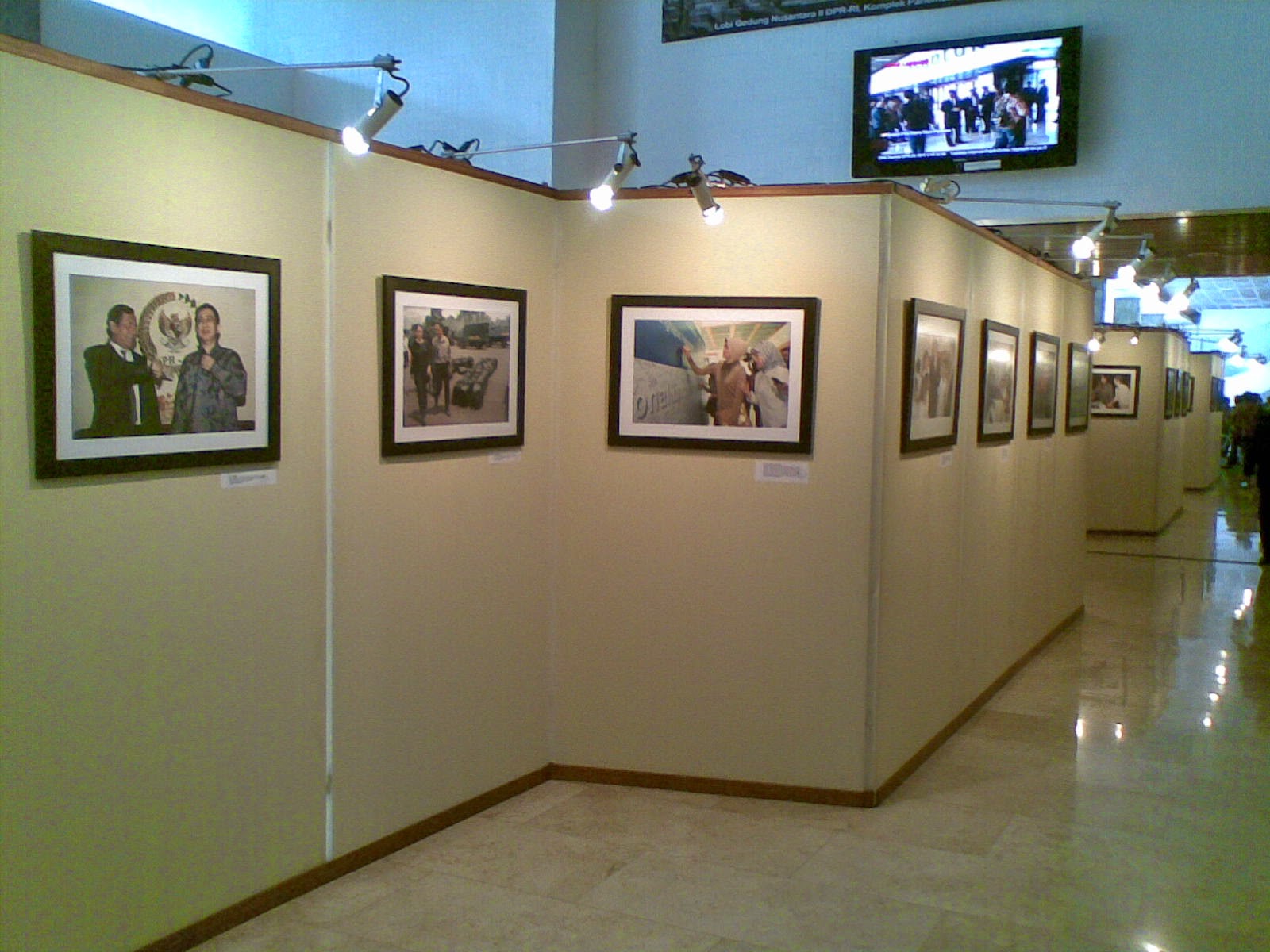 Disewakan Partisi/Panel Untuk Lukisan dan Foto: Ukuran dan Harga ...